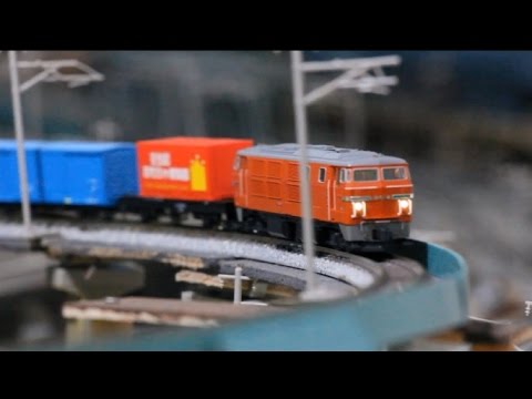 Nゲージ鉄道模型 DD54+壬生町おもちゃ博物館貨物 - YouTube