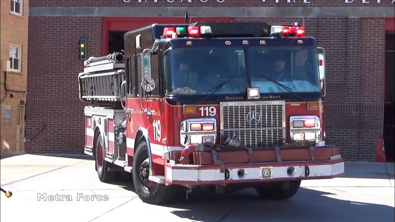 Chicago Fire Dept Engine 119 & Ambulance 39 Responding - YouTube