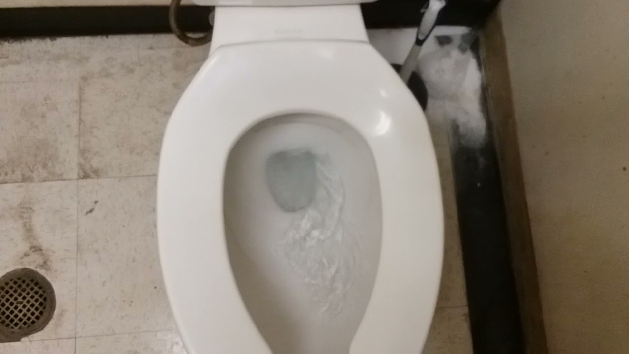 Safeway Men's Restroom in Chadron, NE - YouTube