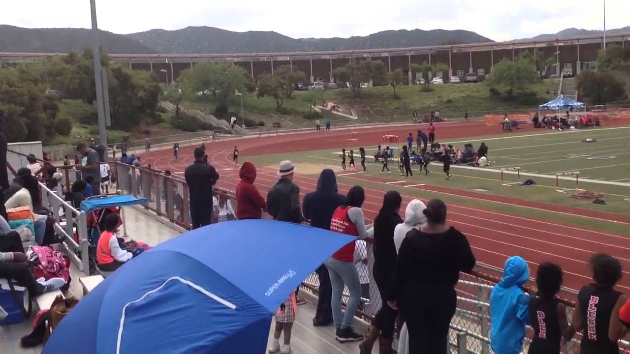 Corey Thompson Jr 200m - YouTube