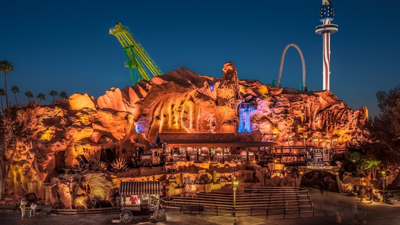 [4K] 2016 Calico Mine Train ride (Mine Train Attraction) Night in the ...