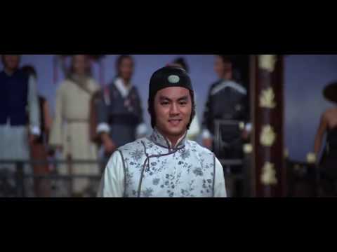 Ti Lung in The Emperor and his Brother end fight scene