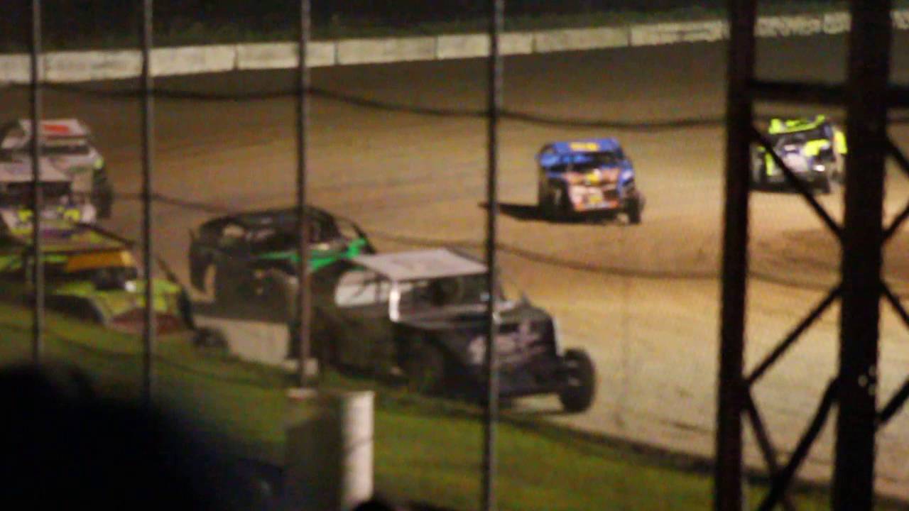 MVI 1304 STUART SPEEDWAY 7/31/2016 B-MOD FEATURE - YouTube