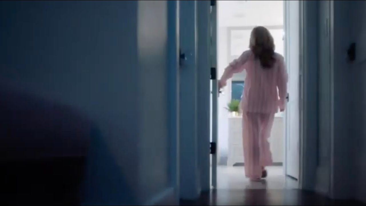 Commercial Reel - Wendi Bazar - YouTube