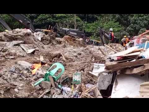 MASARA LANDSLIDE DEATH RETRIEVAL - YouTube