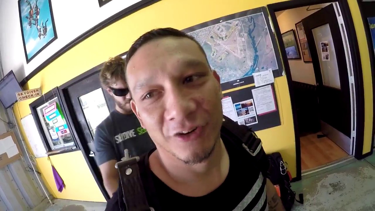 Skydive Sebastian - Bruce's Skydive - YouTube