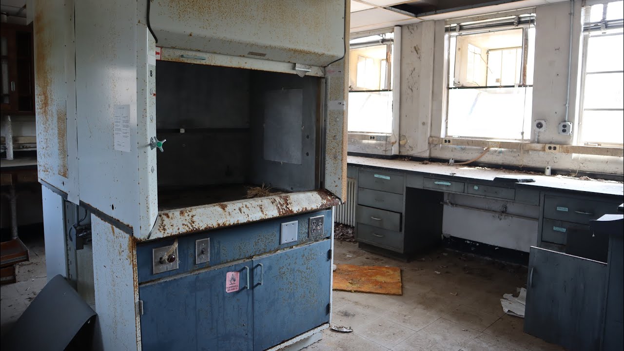 EXPLORING AN ABANDONED RESEARCH FACILITY - YouTube