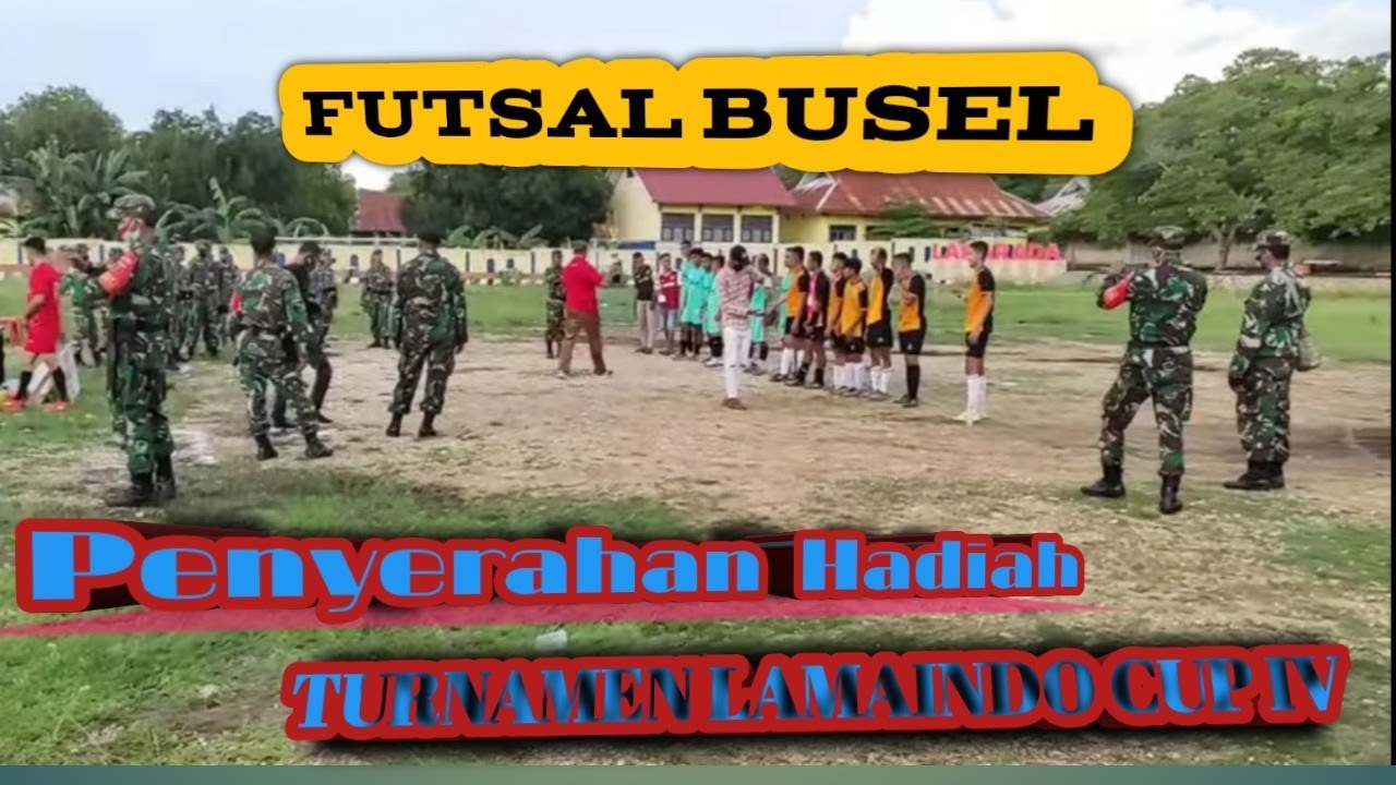 Proses Penyerahan Hadiah Tournamen Futsal Lamaindo Cup IV - YouTube