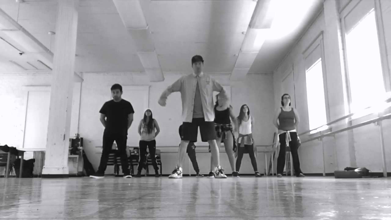 @Beyonce official #Formation choreography - YouTube