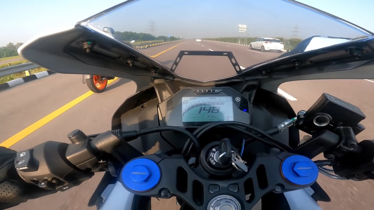 Yamaha R15M Top Speed - YouTube