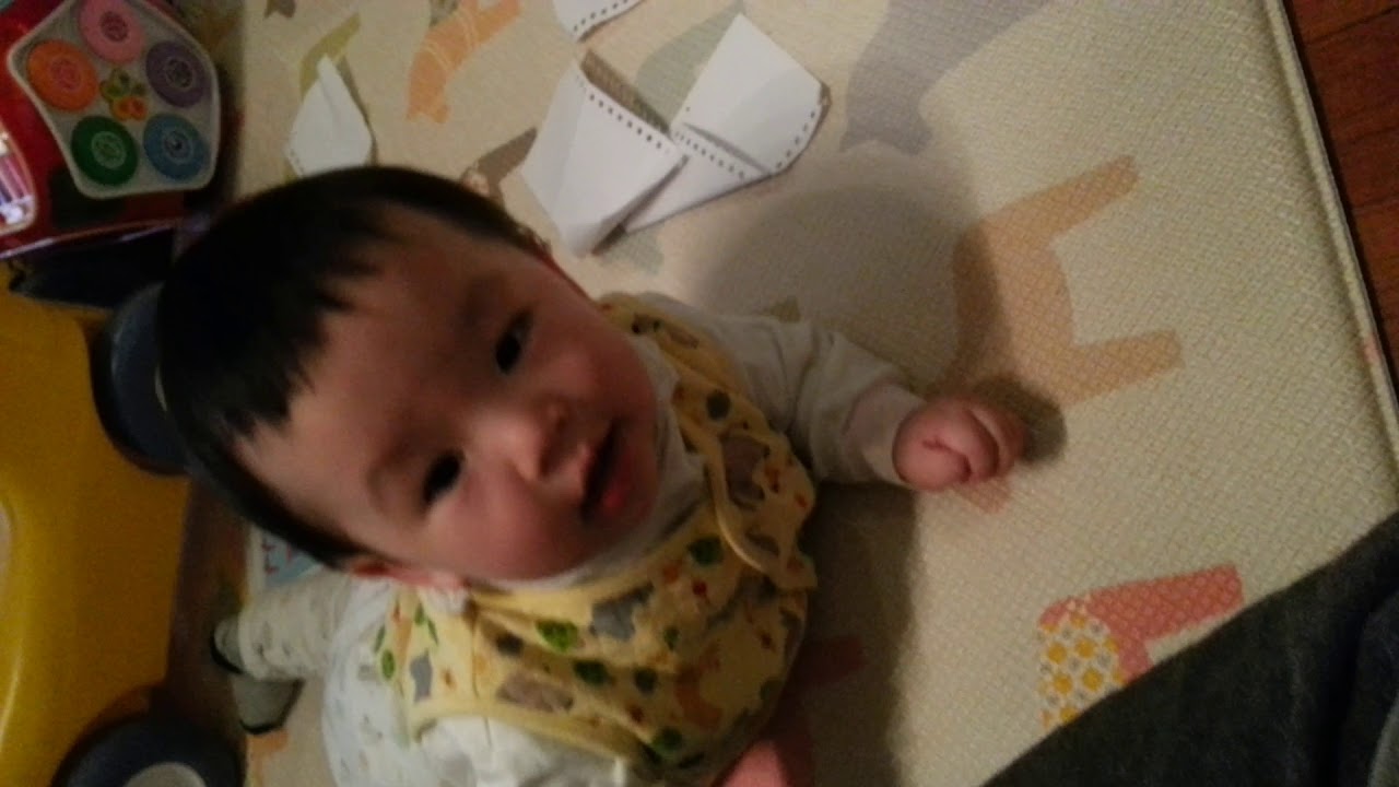 Baby Roy 기어다니기, 2015년 3월 8일 - YouTube