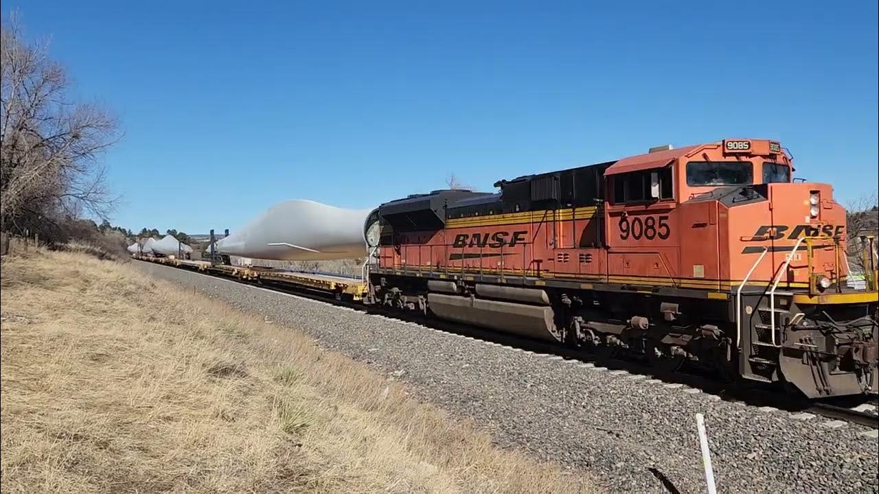 BNSF 9085 Leads the short J-CASAMS with a Single SD70ACe Leading! - YouTube