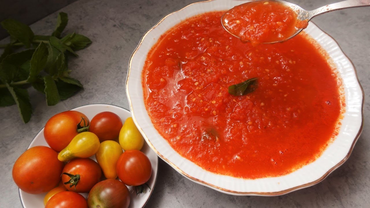 How to make Tomato Passata / Homemade Rustic Tomato Passata / Cook at ...