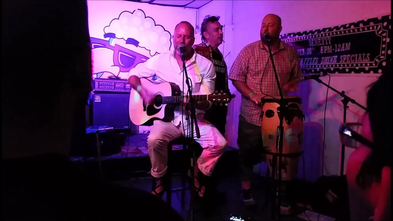Roddy Bottum w/ Chuck Mosley & Doug Esper - Butch - Live at Mr. Beery's ...