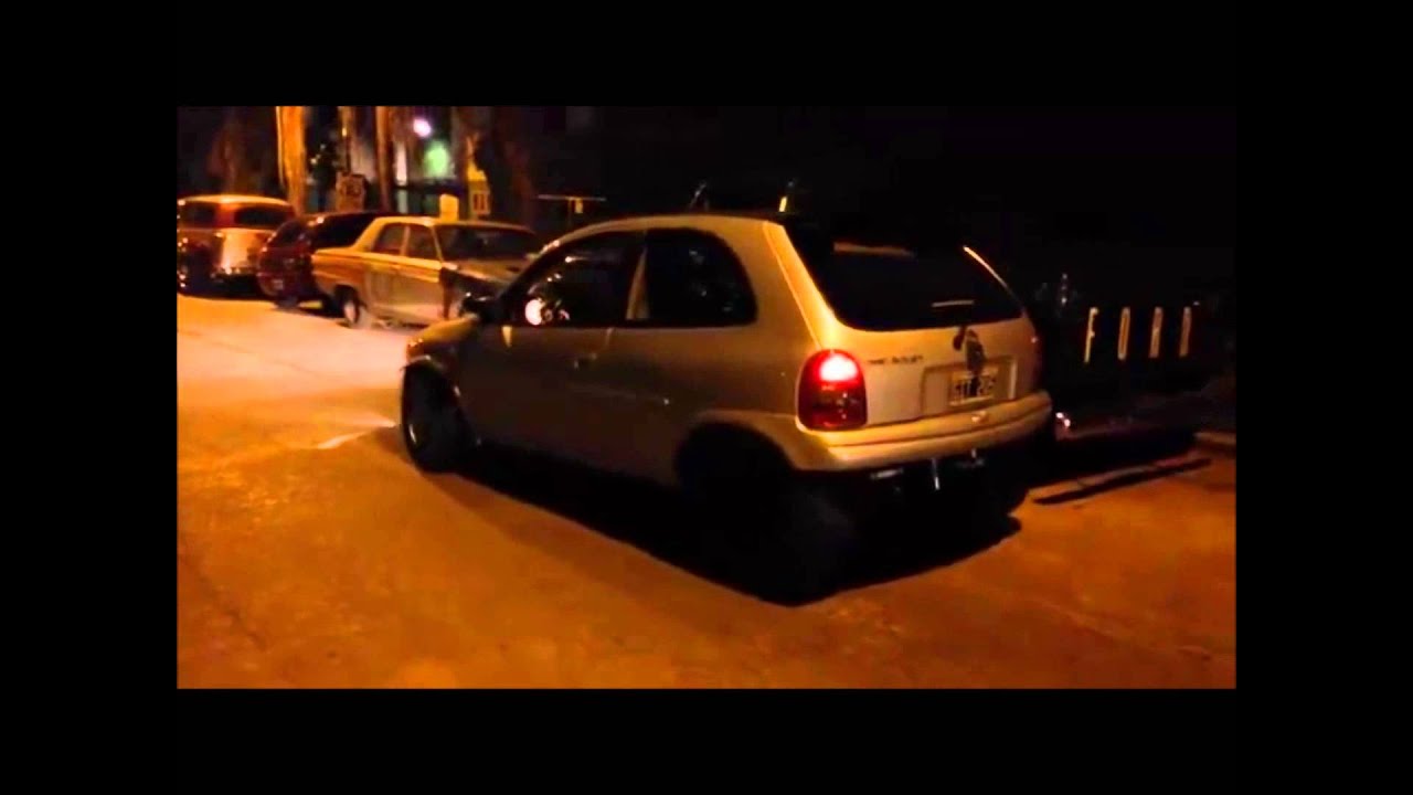 Chevrolet Corsa V8 - YouTube