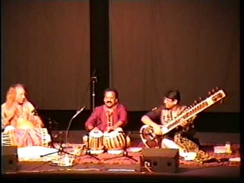 Raviindra - "At Mr Manab Das House" - Live at Kulturzentrum "Linse ...