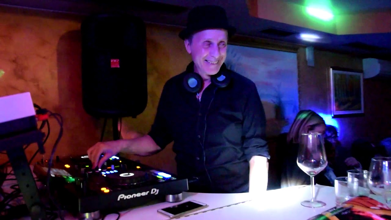 OPEN GROOVE DJ GIANNI MASELLI C/O LIVIANA 22/12/2018 - YouTube