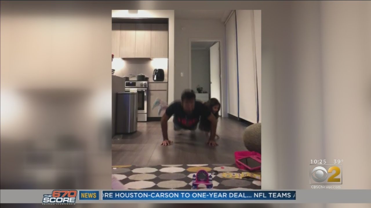 Chicago Fire Defender Jonathan Bornstein Working Out With Daughters ...