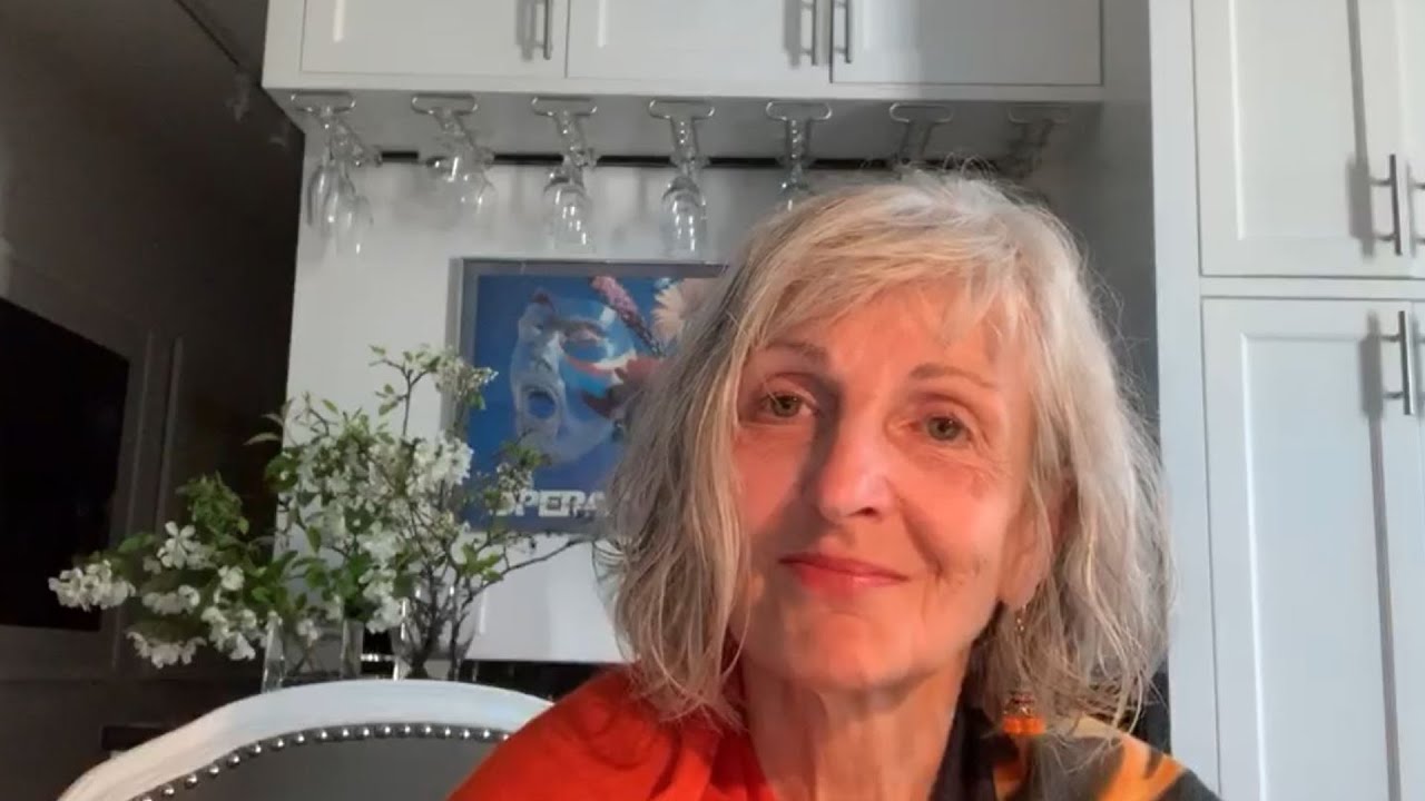 Opera Raps to Go: Liz Grubow - YouTube