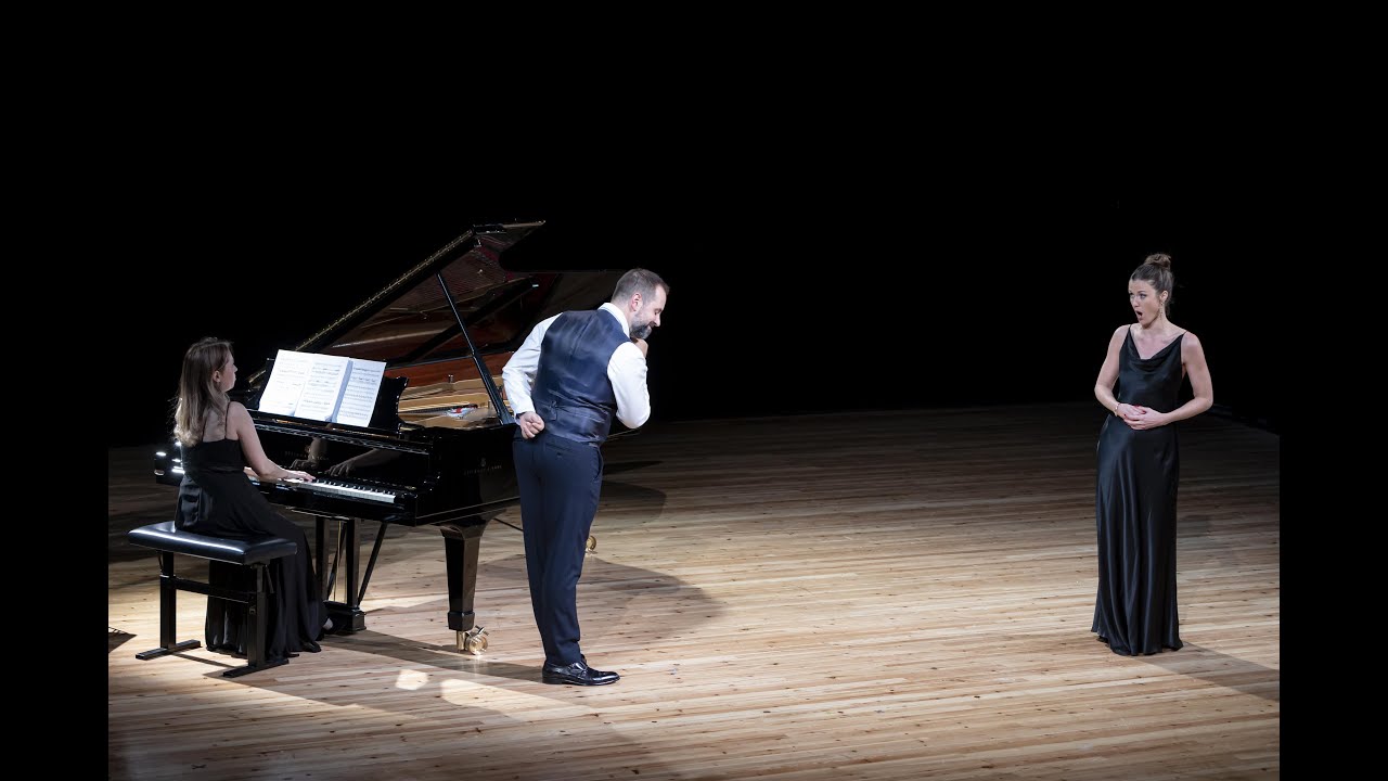 Étienne Dupuis (Figaro) / Astrid Dupuis (Rosina) - Dunque io son, Le ...