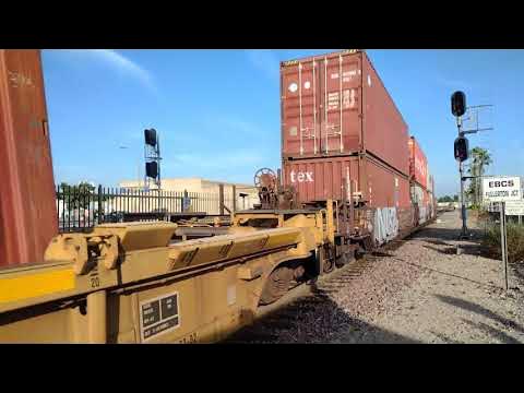 EB BNSF Port Stack Train Feat Duo Rear DPUs In Fullerton Station Ca! #bigbossrailfanner - YouTube