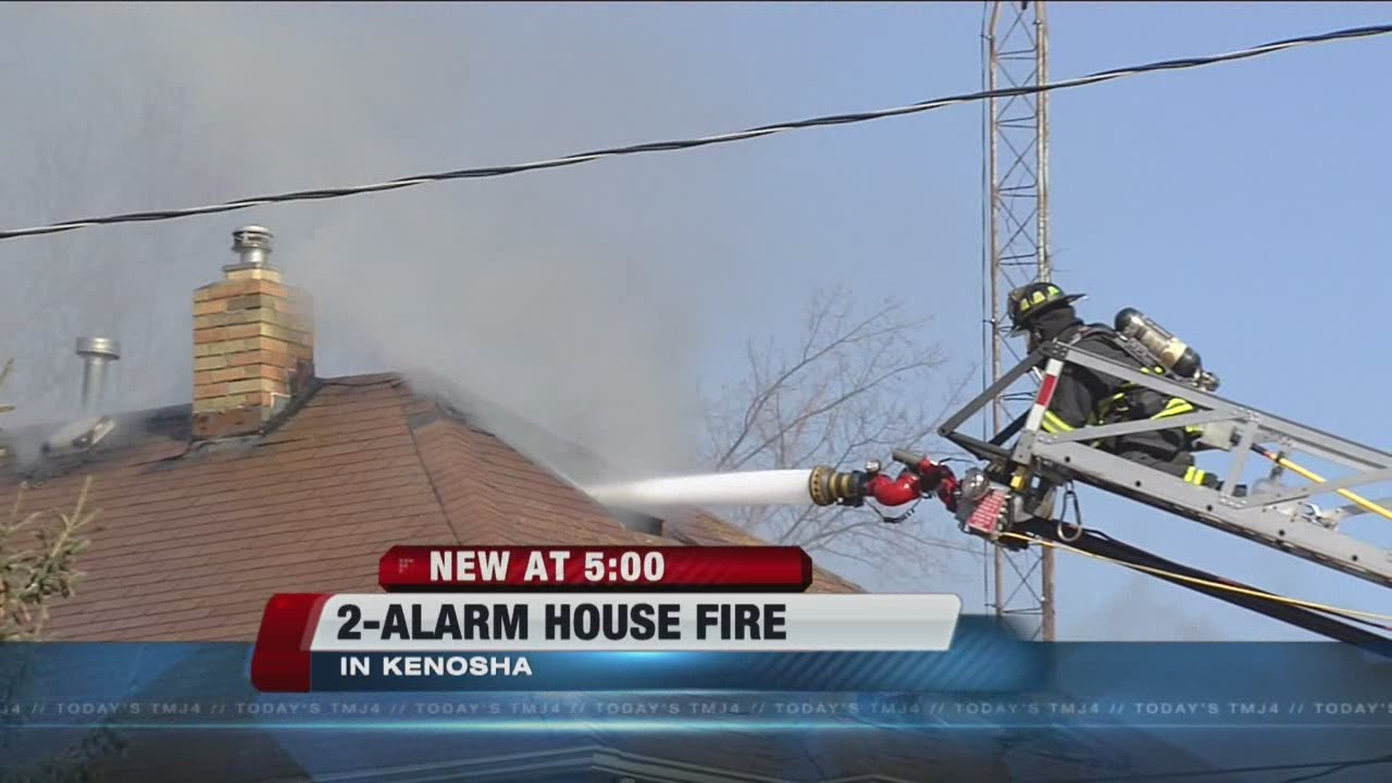 Kenosha fire leaves family without a home - YouTube