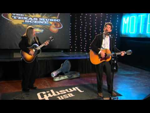 Slaid Cleaves performs "Beautiful Thing" on the Texas Music Scene - YouTube