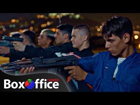 Piranalar | Piranhas - Altyazılı Fragman