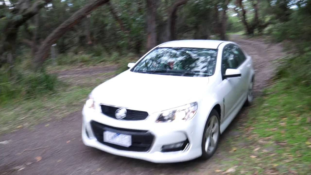 Holden Commodore Goes Crazy - Drift - YouTube