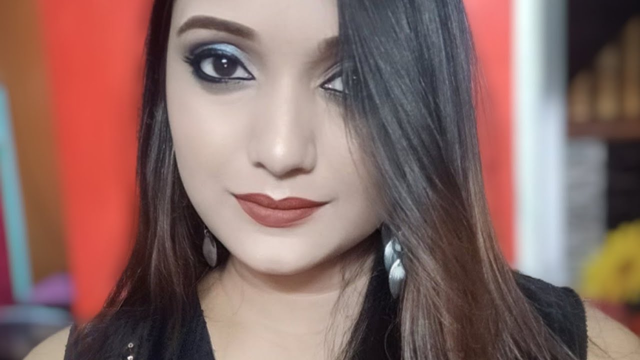 Piya tu mash up by Shreyasi Karan - YouTube