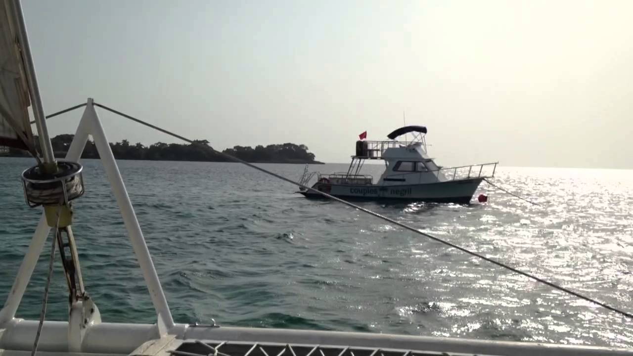 Couples Negril Catamaran Cruise - YouTube