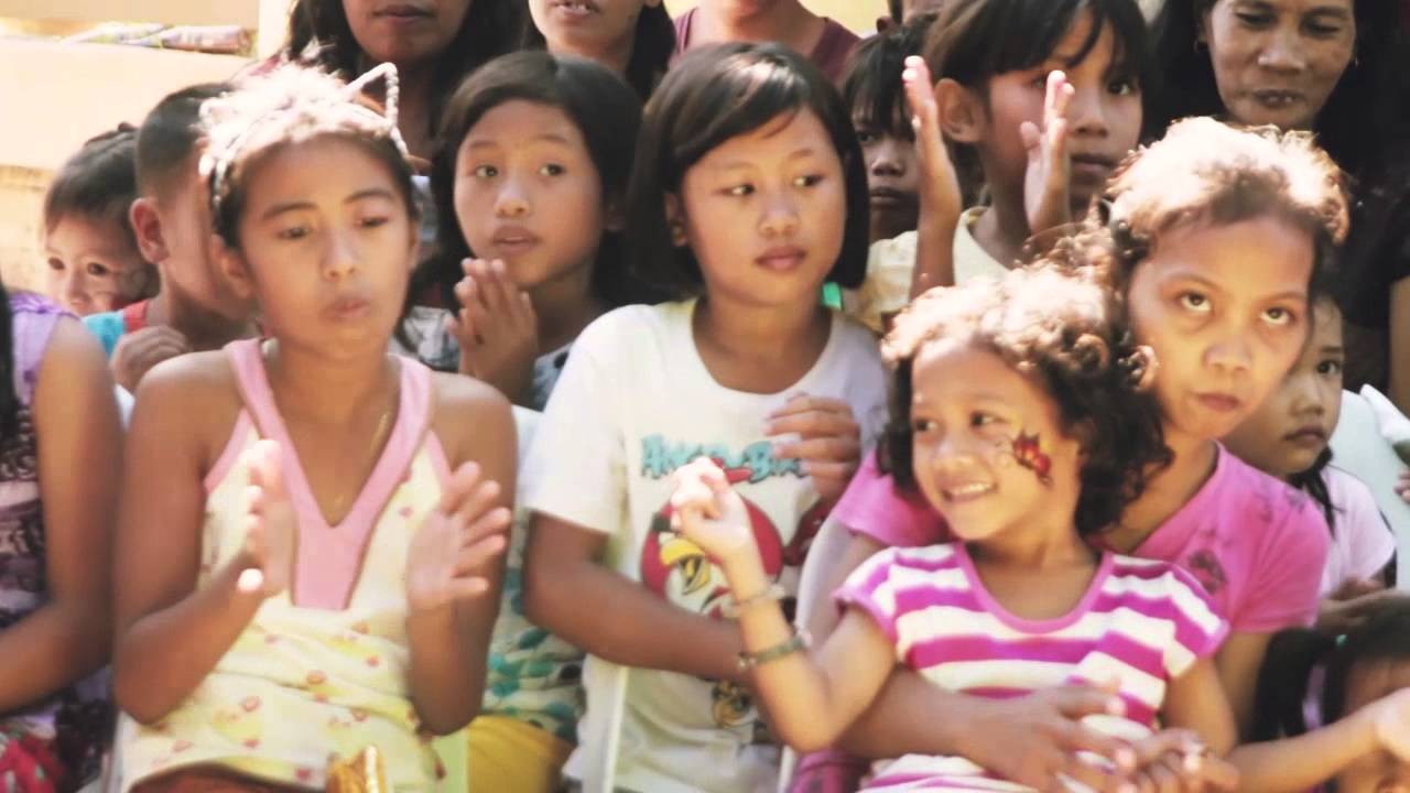 Pamaskong Handog ng mga Batang Bantog 2015 - YouTube