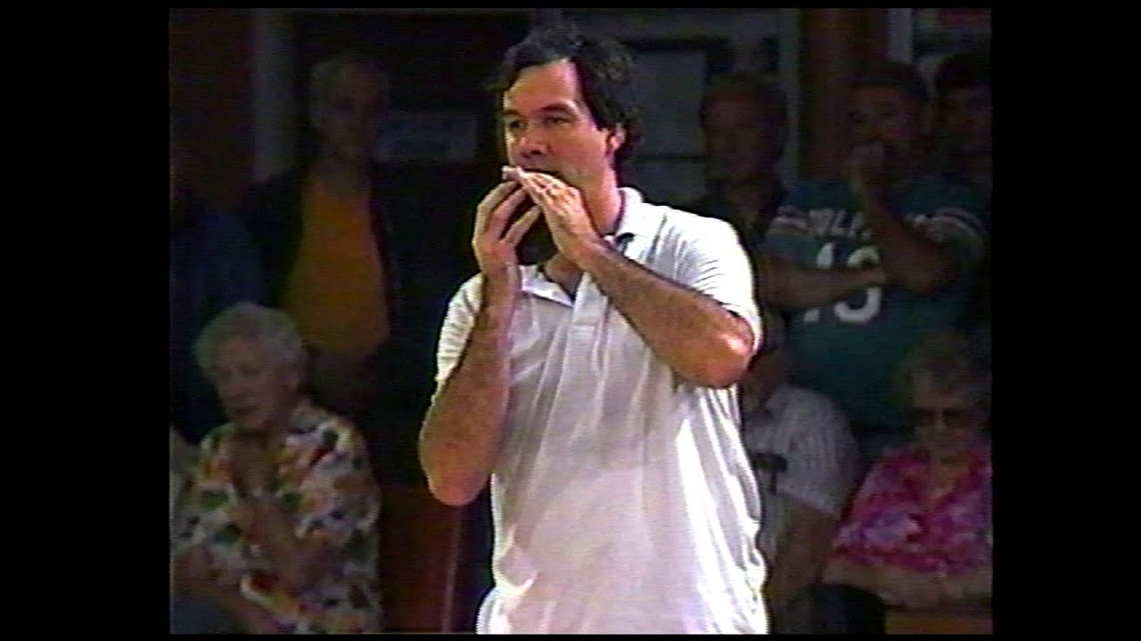 Candlepin Bowling - Lee Buskey vs. Tom Olszta (2nd half of match only ...