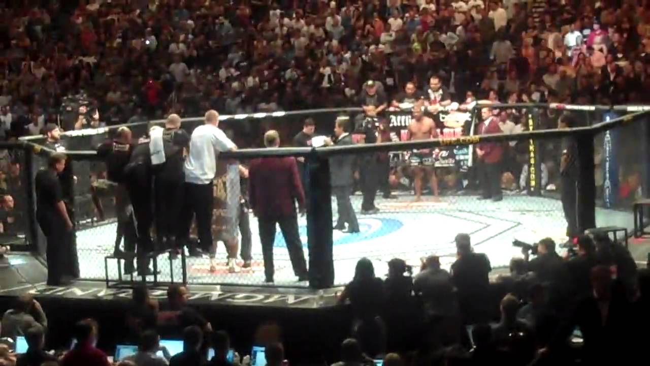 UFC 114 Rashad Evans and Rampage Jackson Main Event Introductions - YouTube