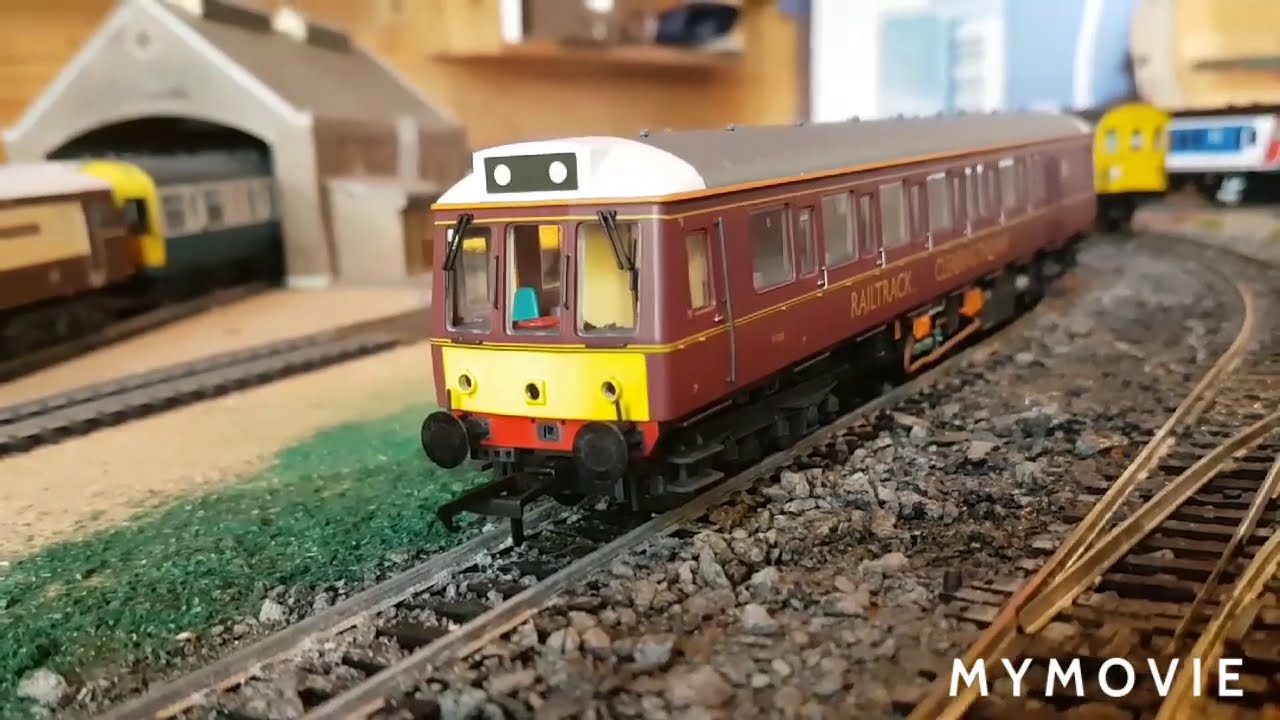 ASMR SoftTalk - Unboxing & Review of Dapol Class 121 No. 960010 ...