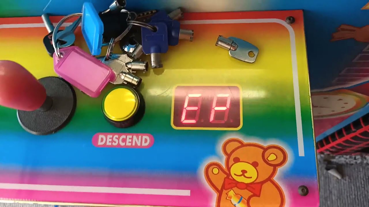 Claw Machine Malfunction Compilation - YouTube