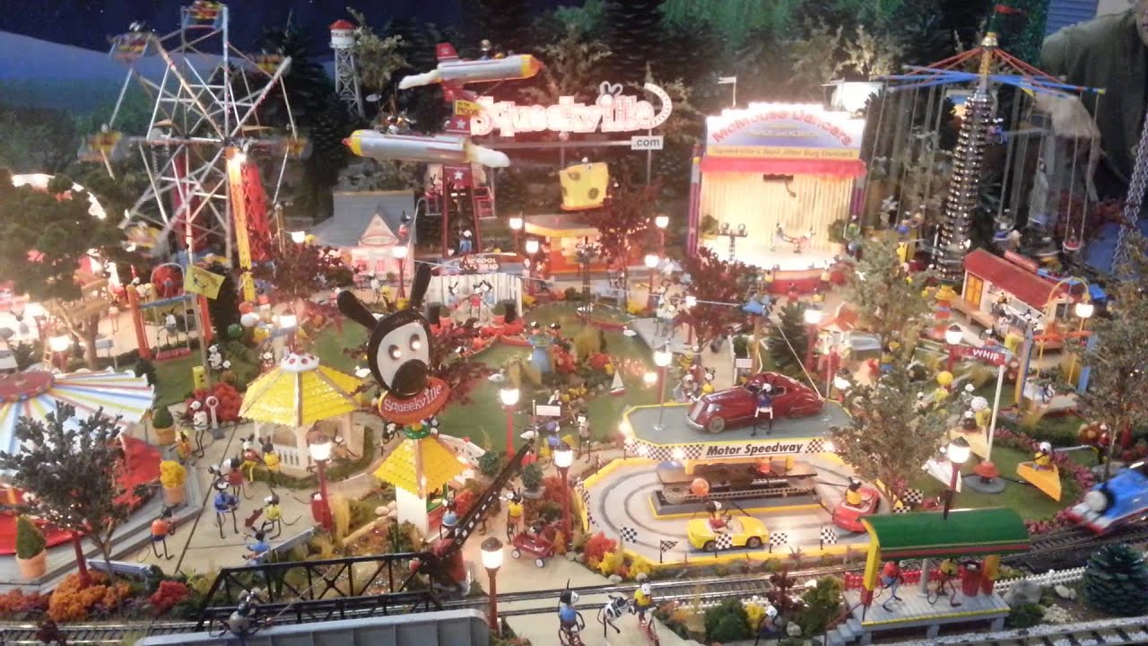 Squeekville model amusement park - YouTube