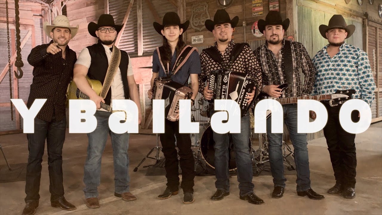 Los Igualados, Los Dorados - Y Bailando (en vivo) - YouTube