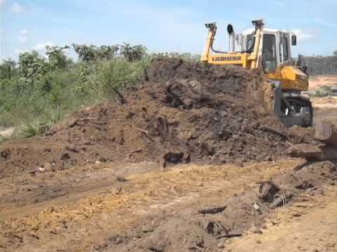 Liebherr PR 754 Litronic Bulldozer - YouTube