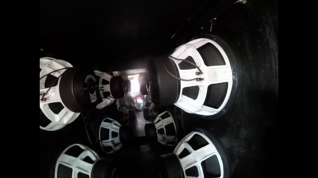 8 crossfire c7 15" 4 ampere audio 3800 1 in a 4th order - YouTube