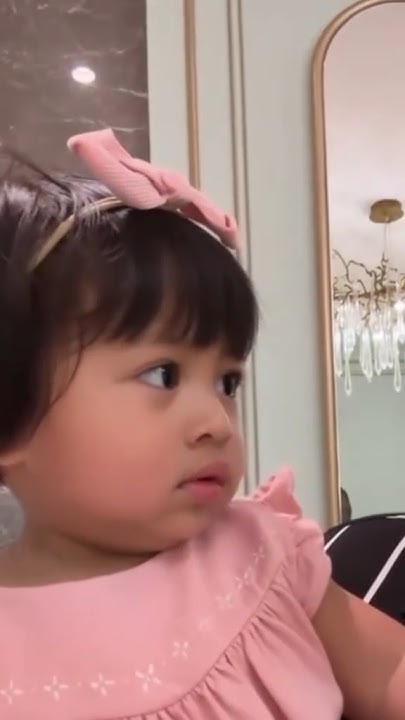 Tth lagi di gendong sama oom, tatapan nya🤏#babylily#babyrans#baby#raffinagita#short - YouTube