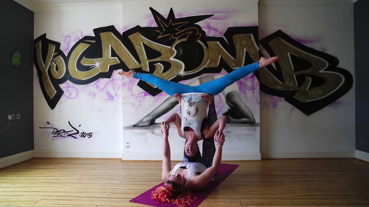 Acroyoga tutorial: Cartwheels, side star and straddle bat! - YouTube