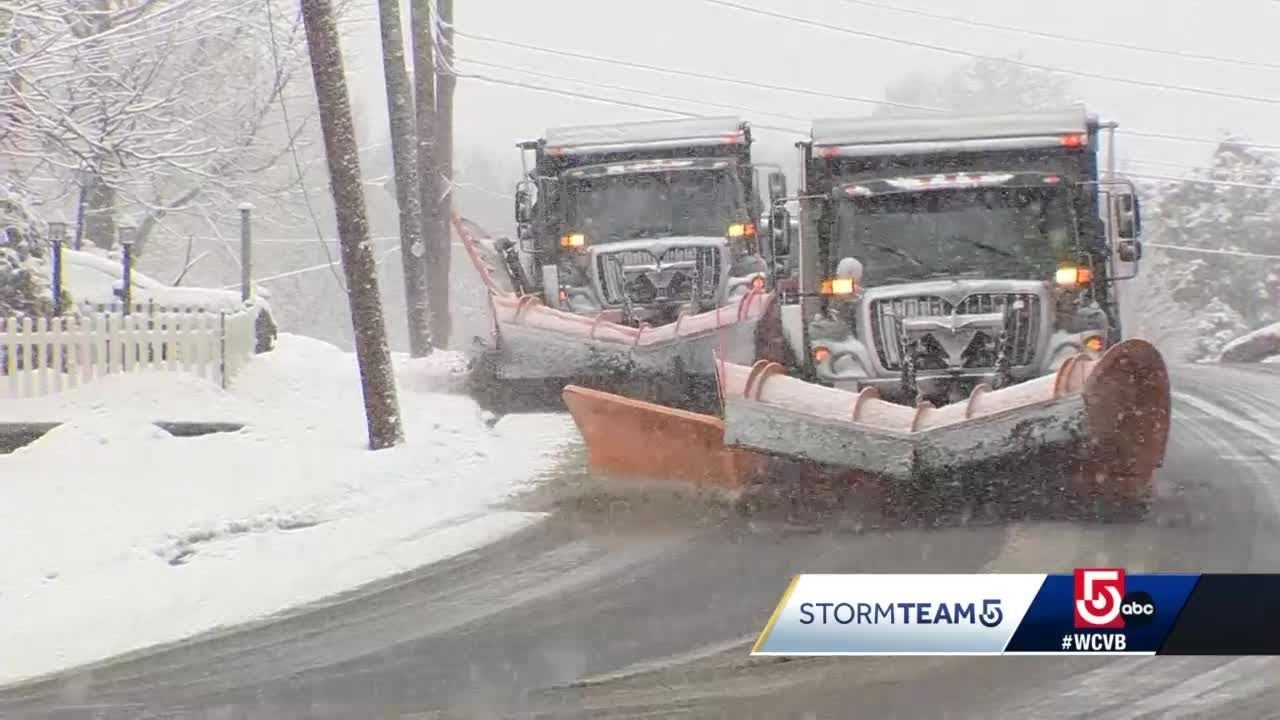 Heavy, wet snow poses health dangers to shovelers - YouTube