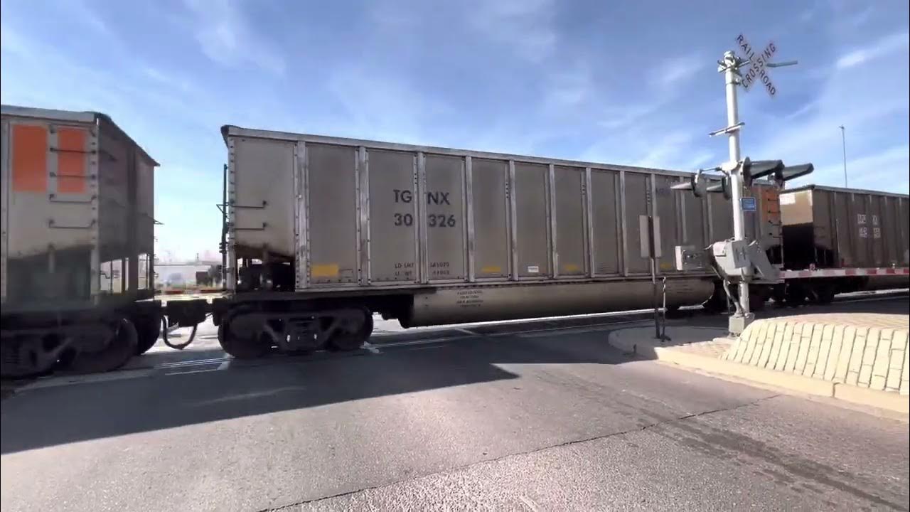 BNSF #5808 Leading & NB Empty Coal Train With P5 Horn & Two DP Units 11/12/22 - YouTube