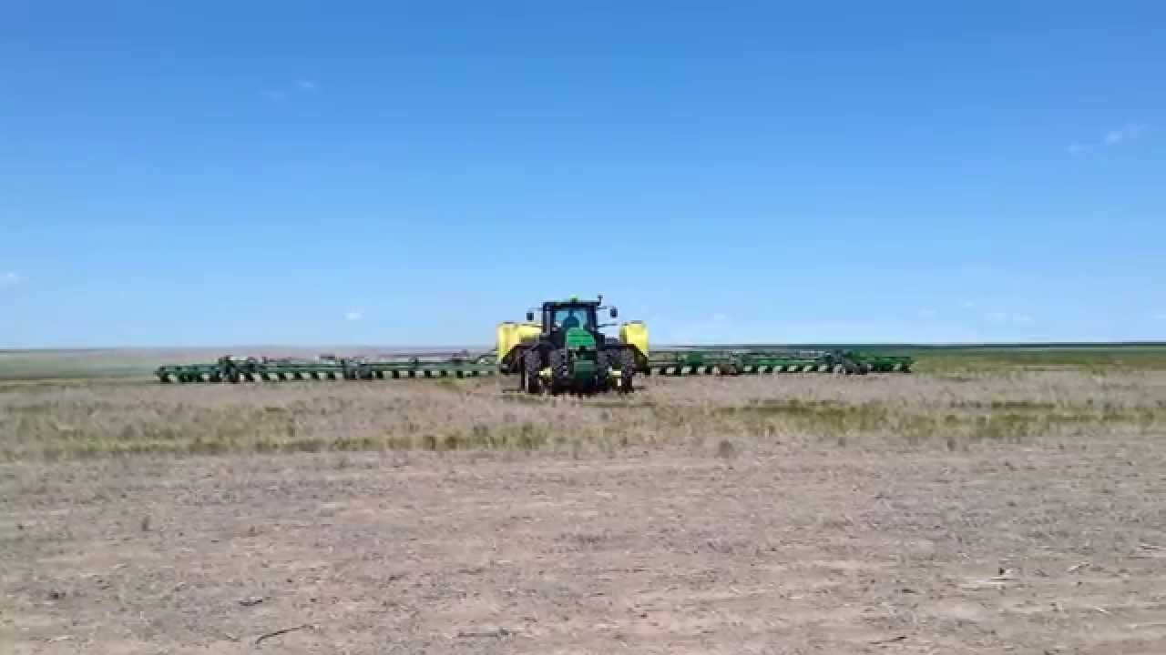 DB 120 48 Row Planter - YouTube