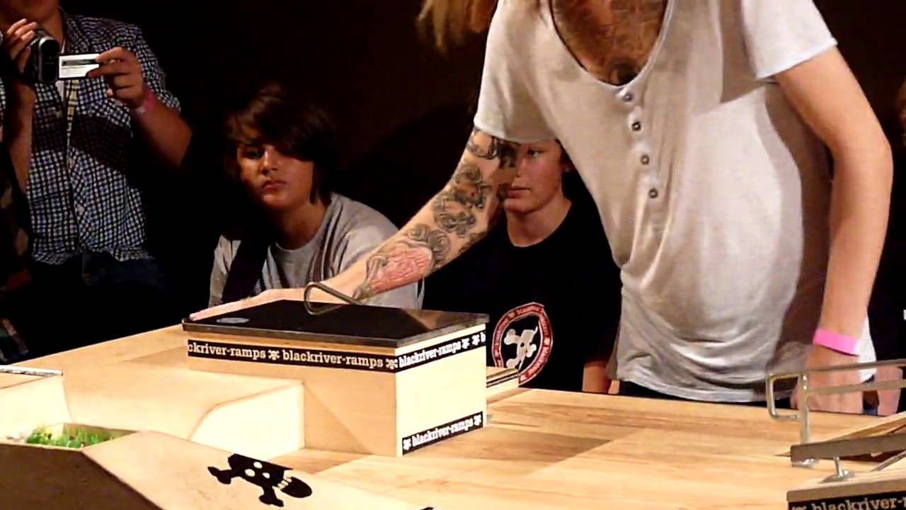 Sh!t Hessens #2 Run Joshua Althoff - YouTube