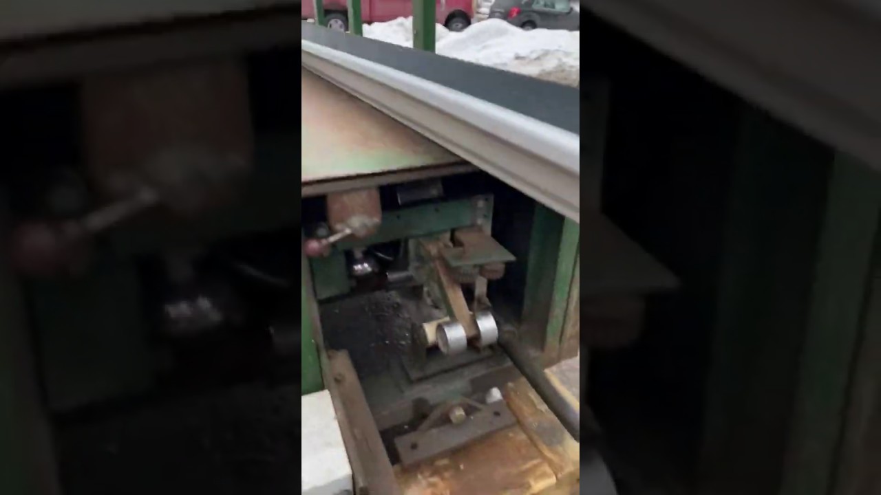 5 inch Grover Eavestrough gutter machine - YouTube