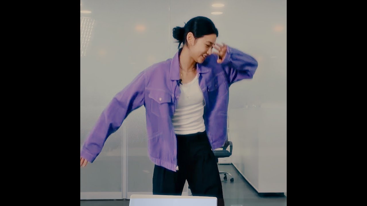 Hoyeon Dancing - YouTube