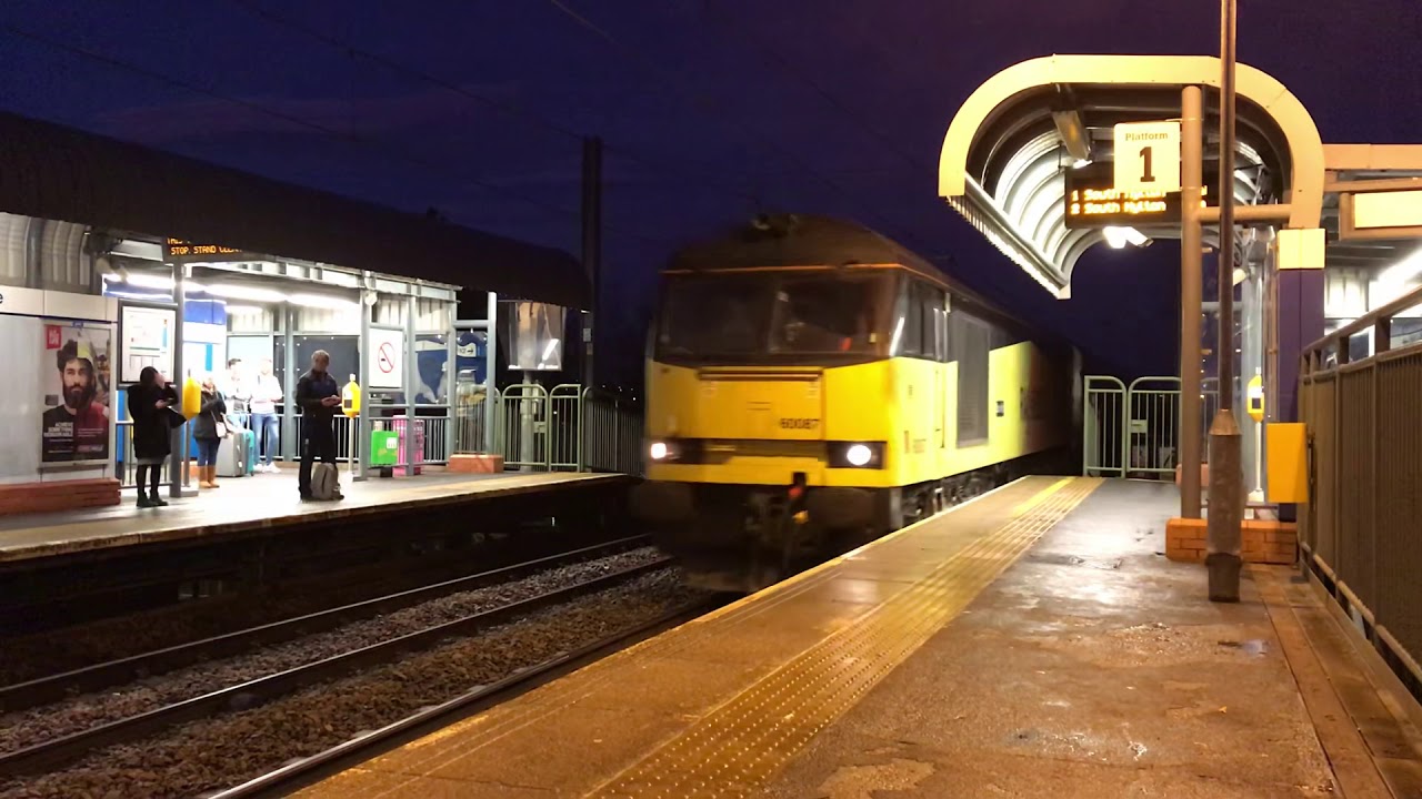 Class 60087 passing Fellgate 02.01.20 - YouTube