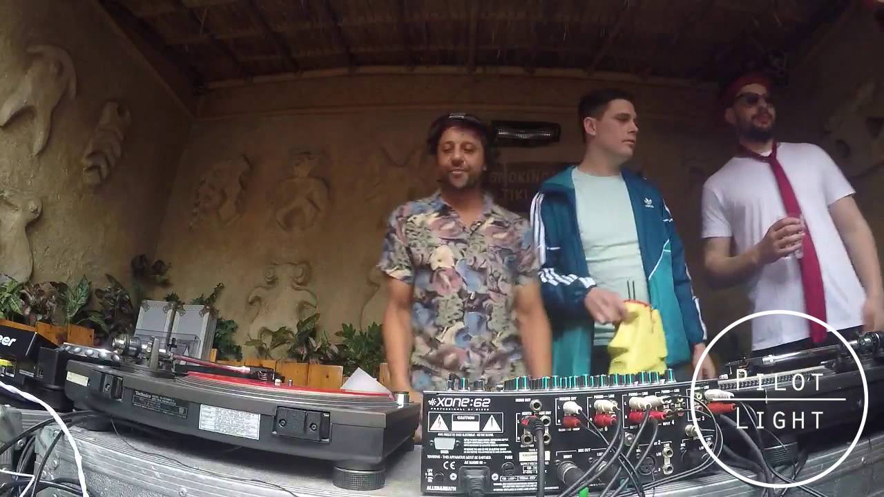 Pilot Light Social Affair meets Wonky Disco DASH | Stuart Banks - YouTube